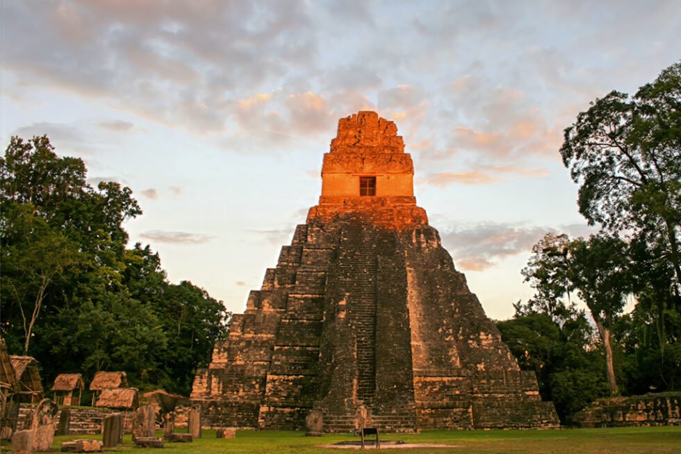 Tikal Temples: A Majestic Guide to Must-See Sites: